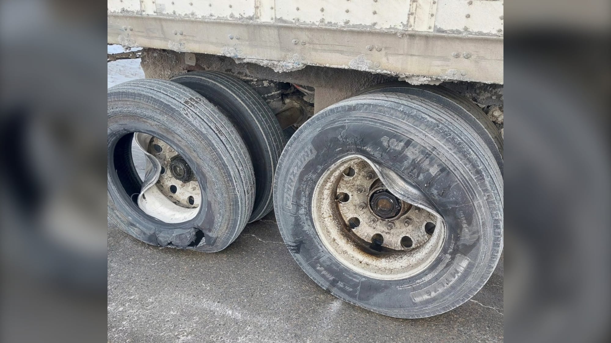 Severely damaged tractor-trailer travelling on Highway 17 – CTVNews