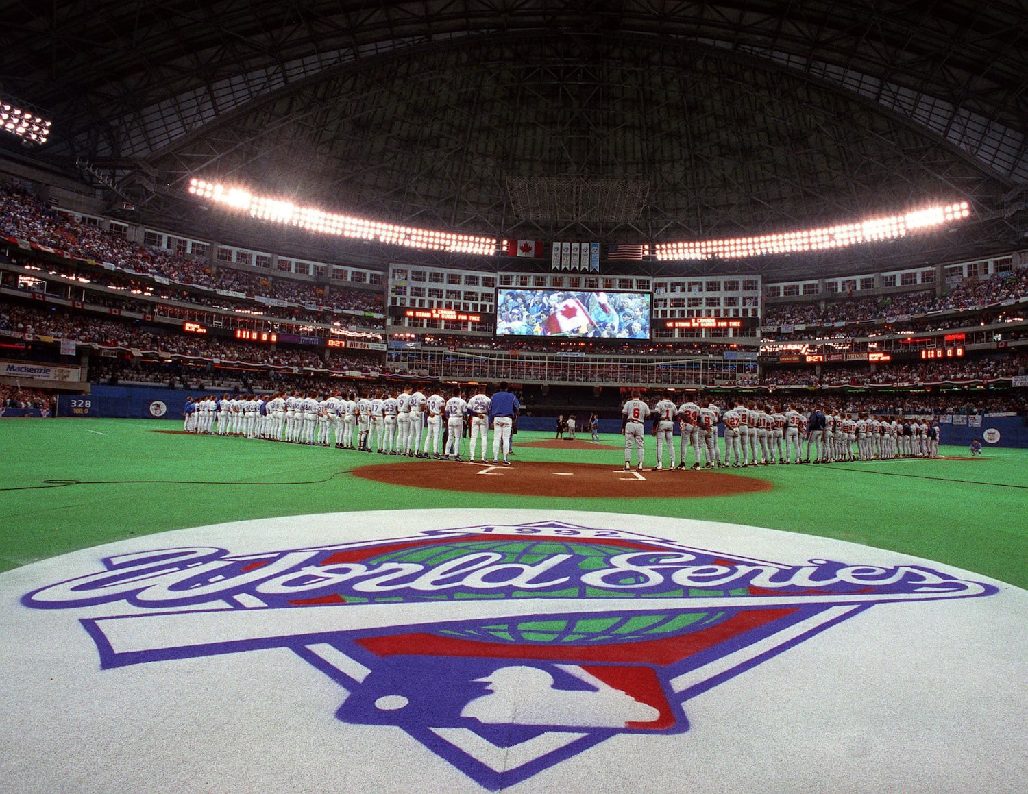 Highlights of Blue Jays' back-to-back World Series wins in 1992 and ...