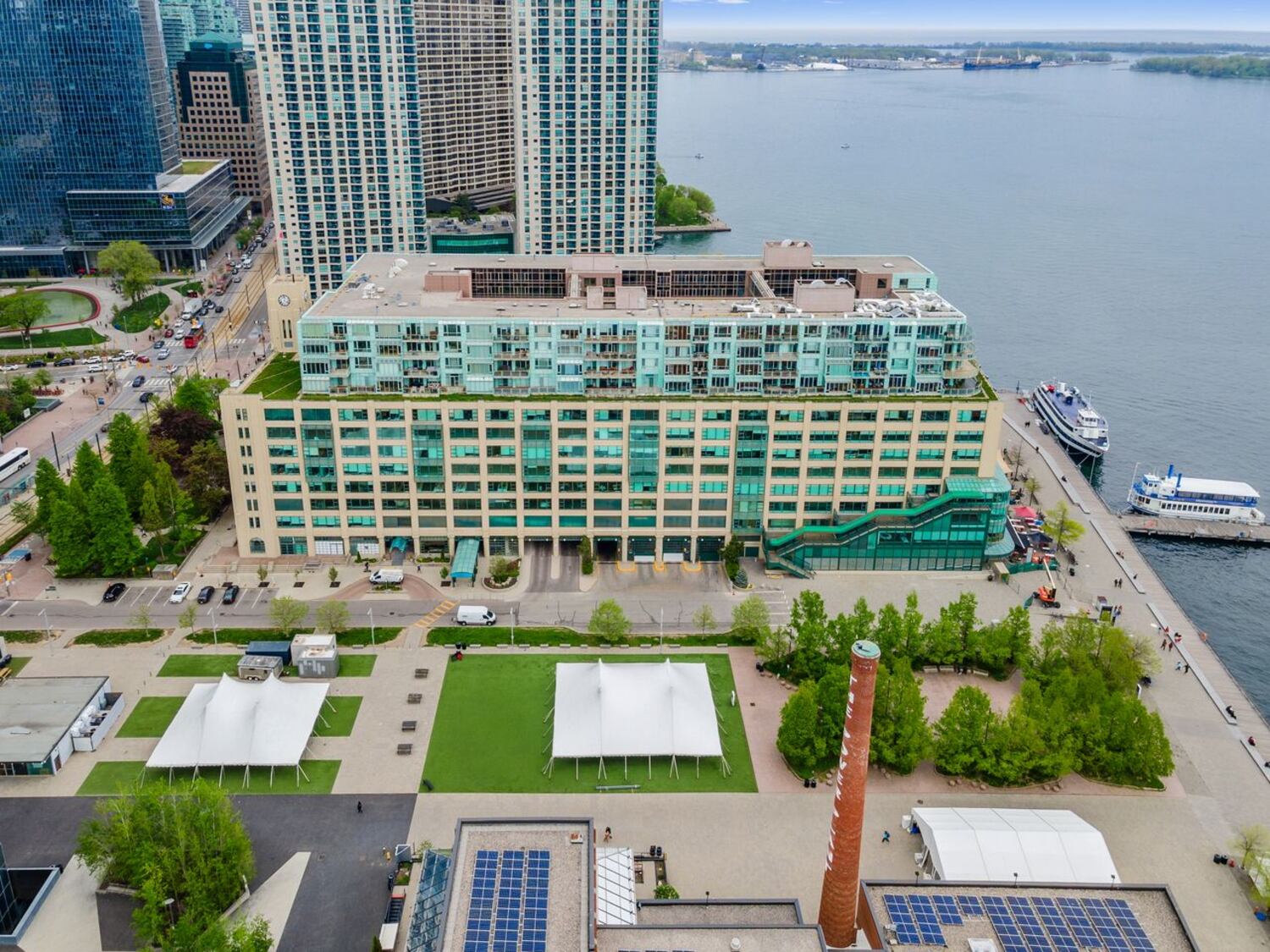 Inside some of Toronto’s largest penthouses and luxury condos for sale ...