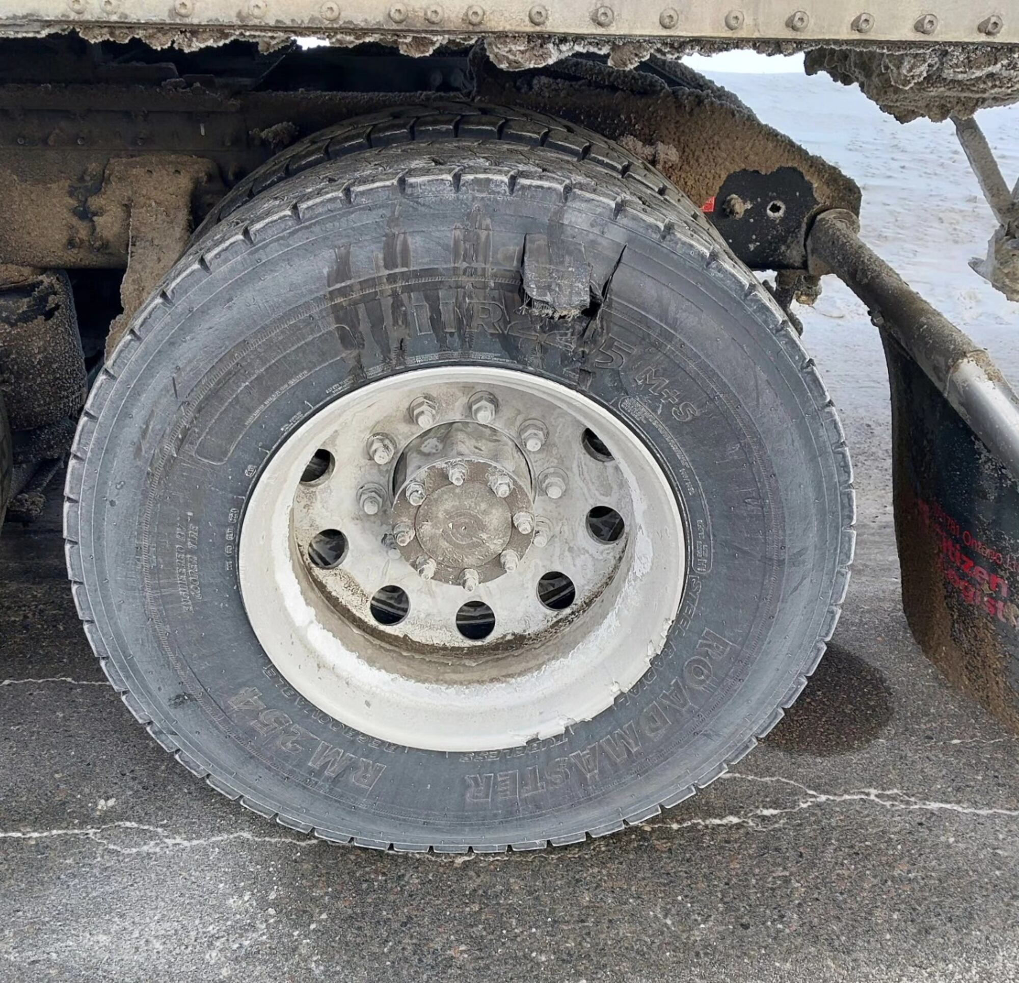 Severely damaged tractor-trailer travelling on Highway 17 – CTVNews