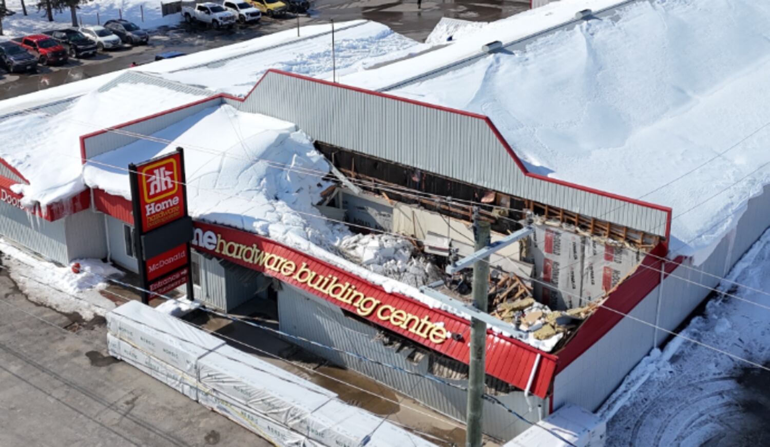 Roof collapses in Midwestern Ontario – CTVNews