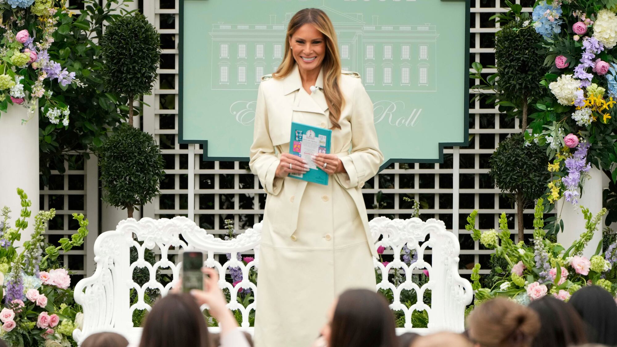 Why Melania Trump’s Easter outfit may have raised eyebrows amid trade ...