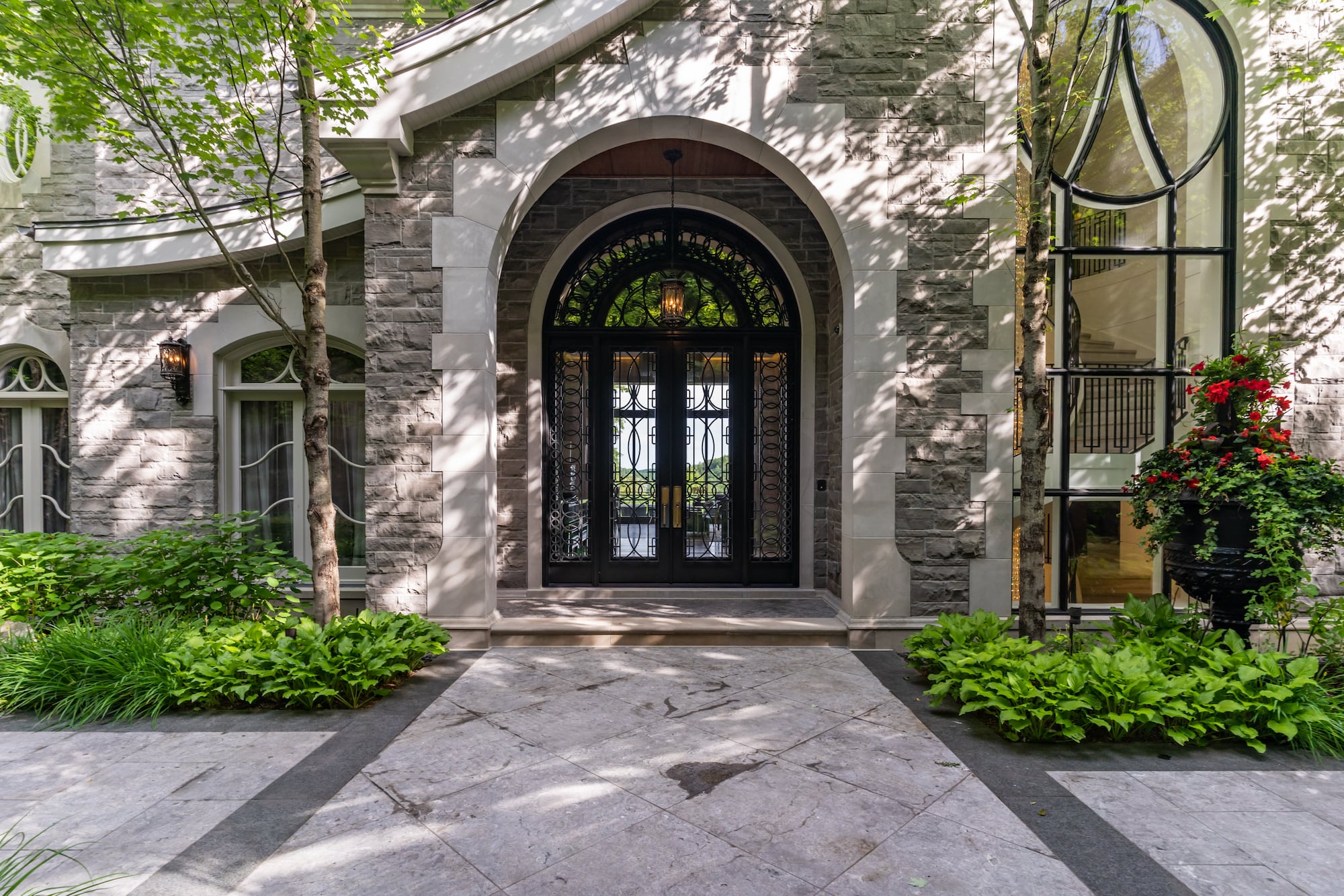 Drake's architect unveils $22-million Muskoka mansion – CTVNews