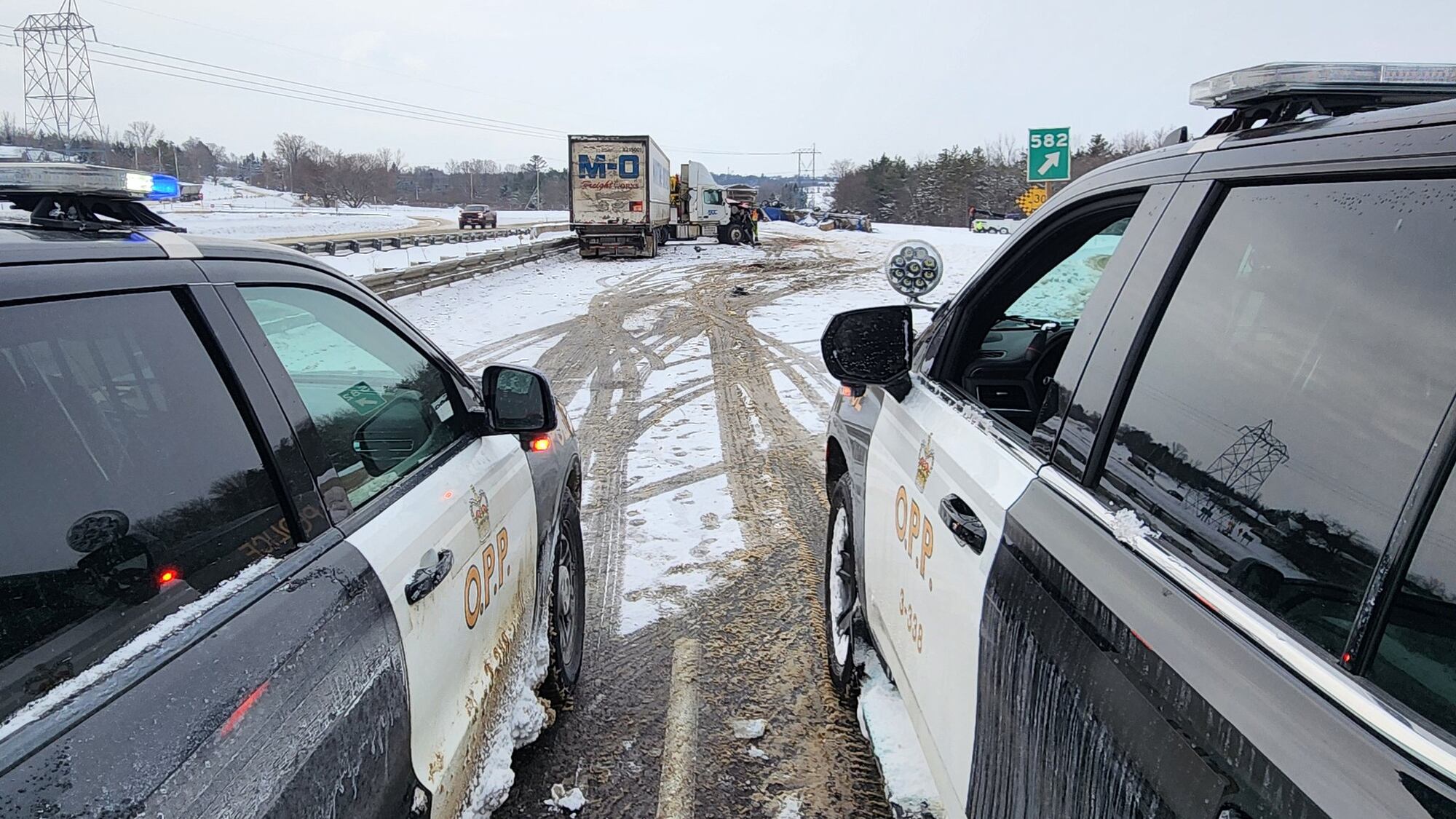 Collisions close Highway 401 in eastern Ontario – CTVNews