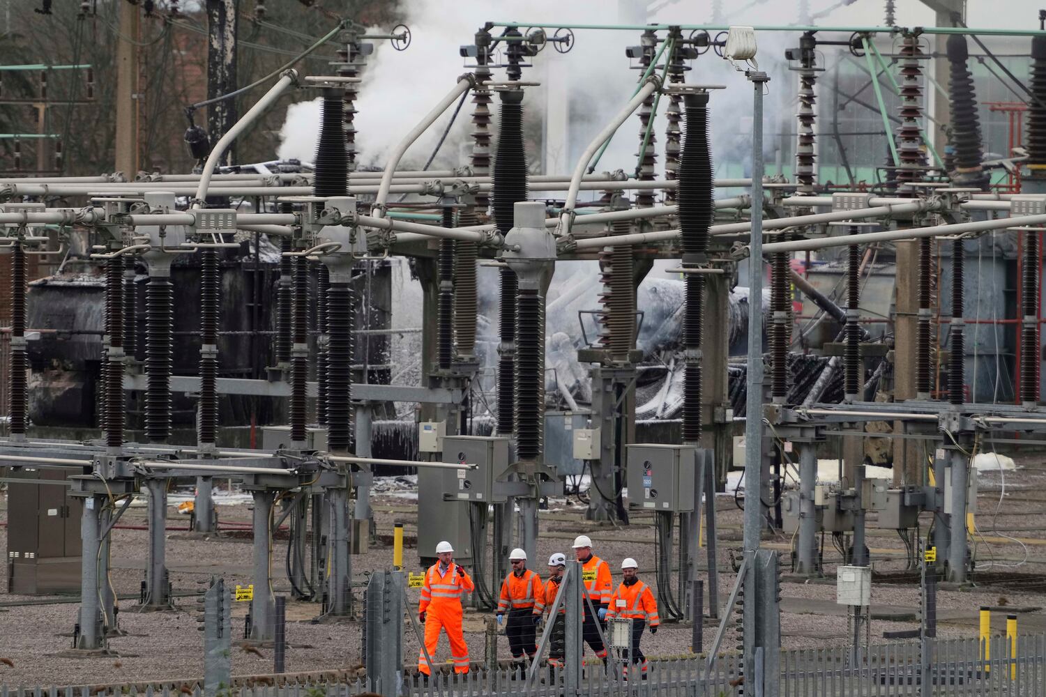 Scenes From Londons Heathrow As Huge Fire Shuts Down Global Travel Hub