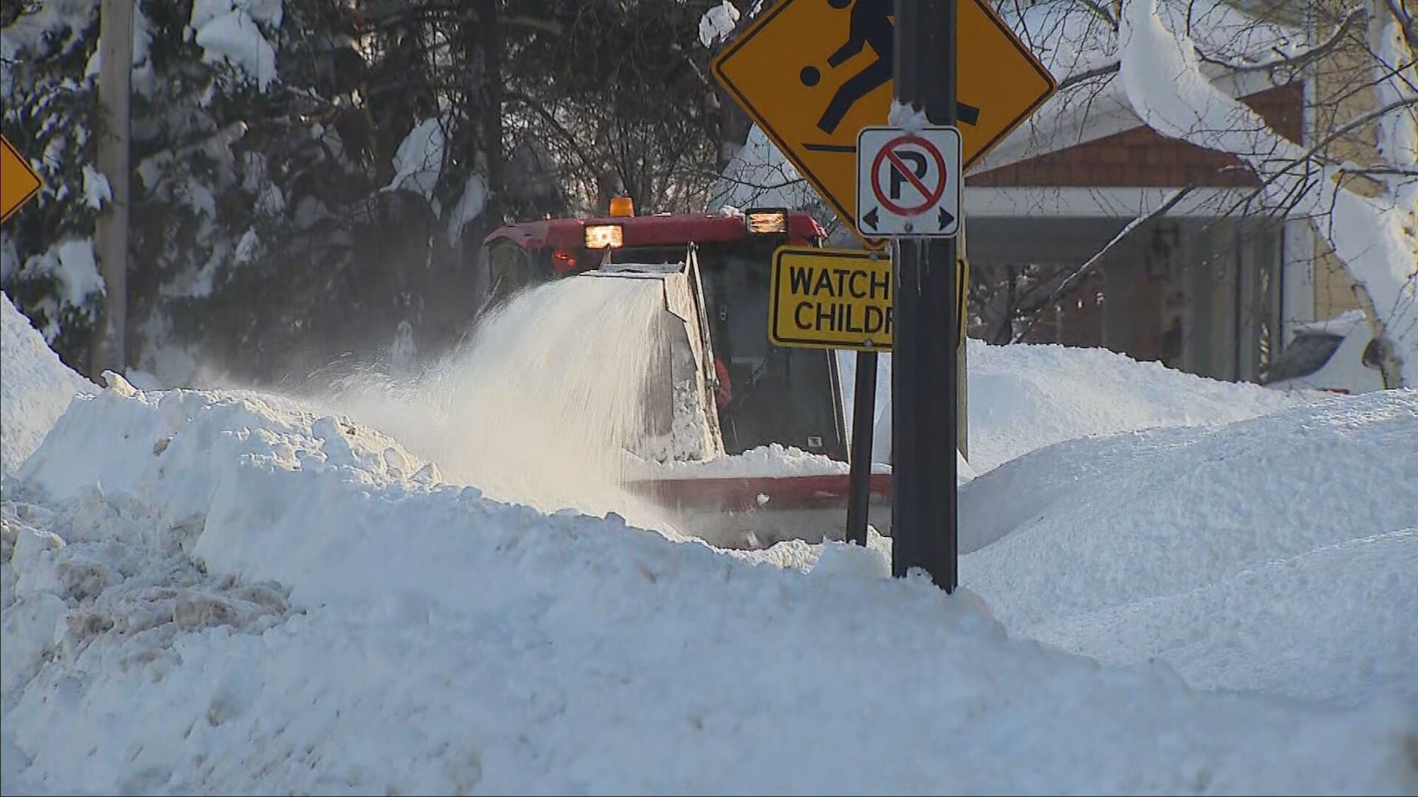 Ontario hit with massive snowfall during first winter storm of season ...