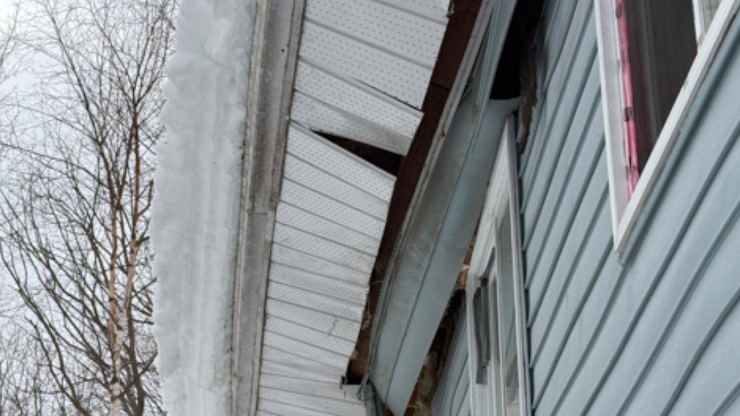 Roof collapses on Tiny Township house – CTVNews
