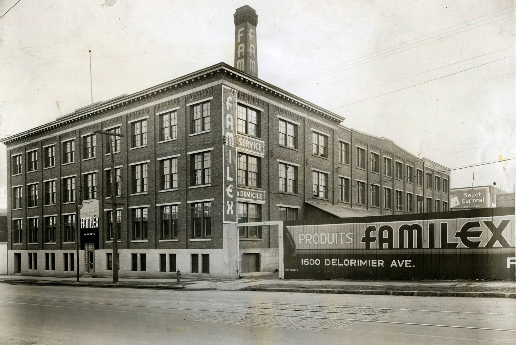 IN PHOTOS: Historic Montreal Familex factory building catches fire ...