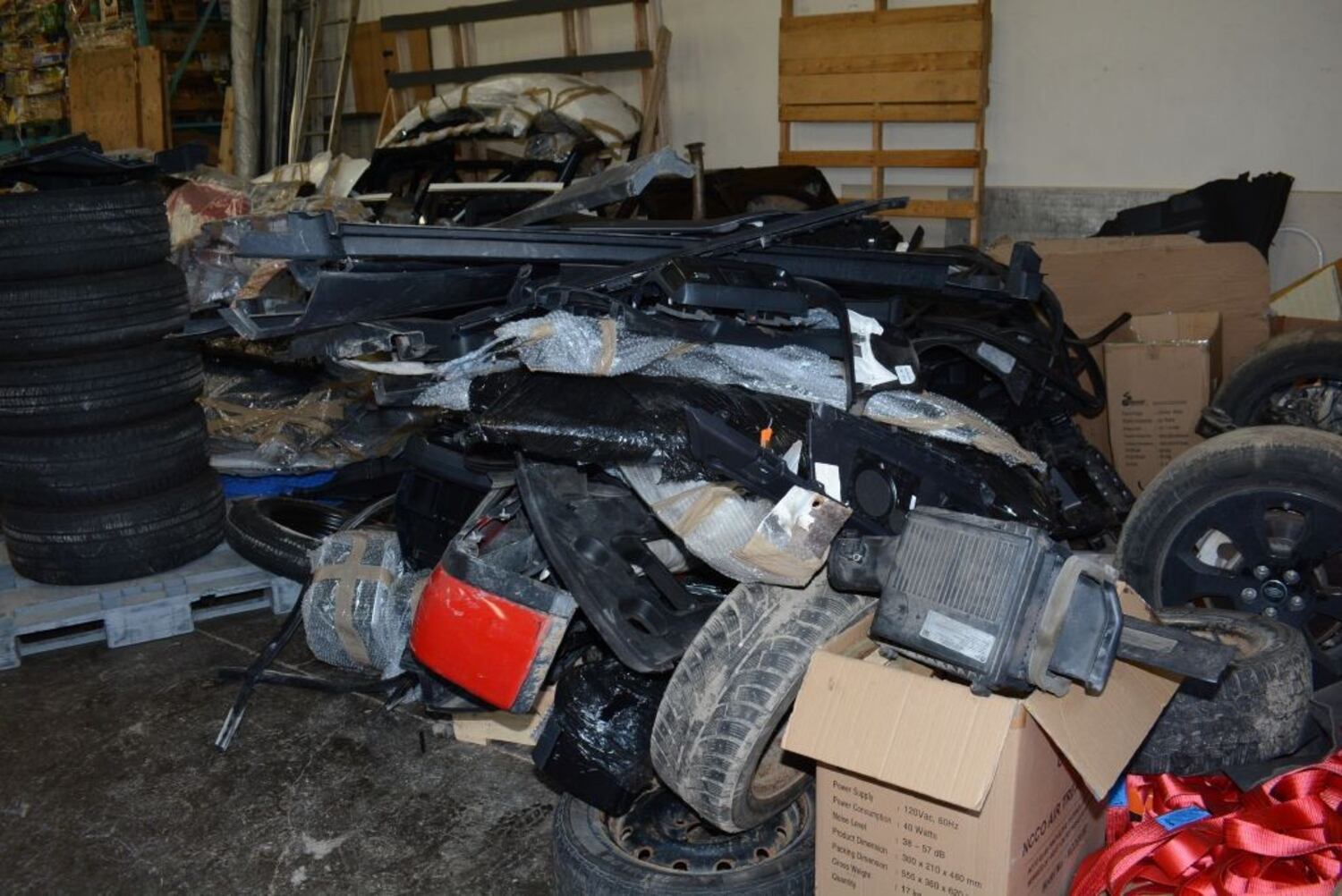 Toronto police recover 14 chopped-up stolen vehicles – CTVNews