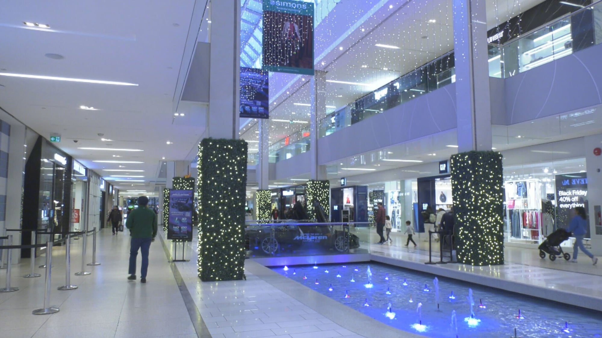 Black Friday at West Edmonton Mall – CTVNews