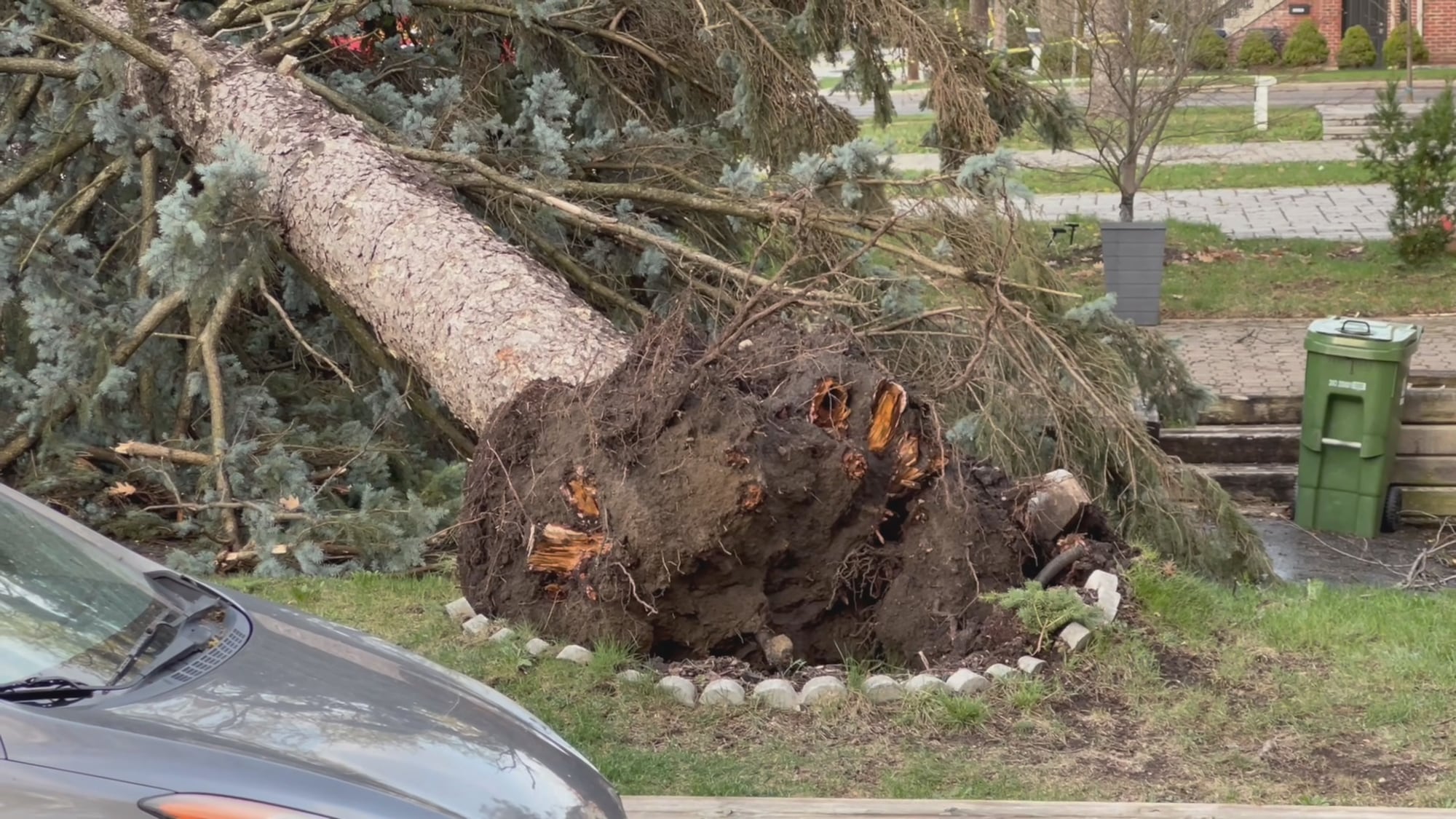 Powerful spring storm hits Toronto – CTVNews