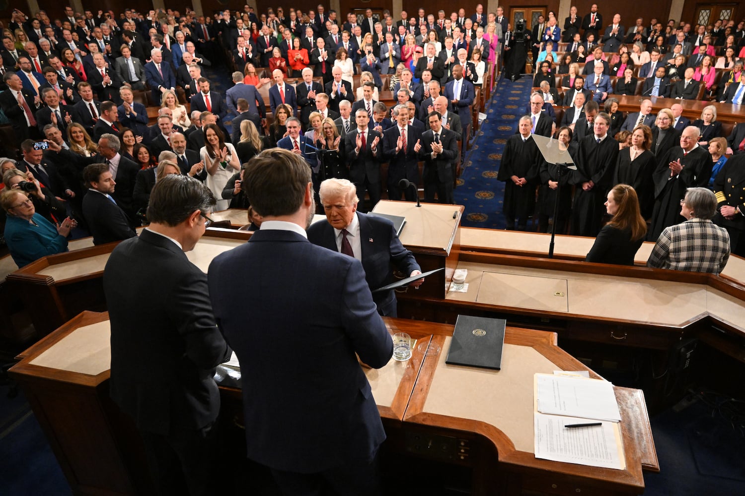 Scenes from inside the chamber during Trump's speech to Congress – CTVNews