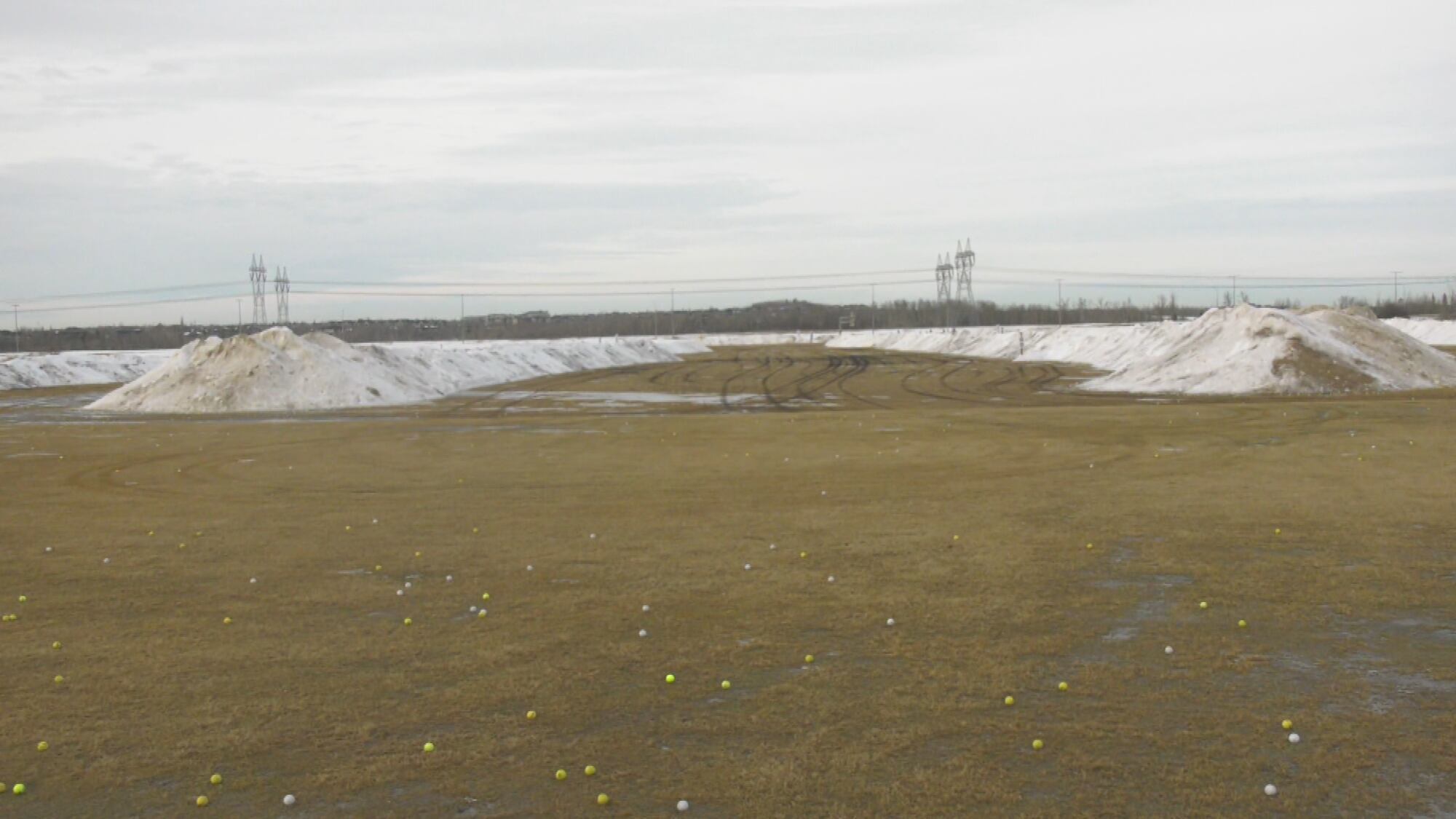 Edmonton golfers hit the driving range in February – CTVNews